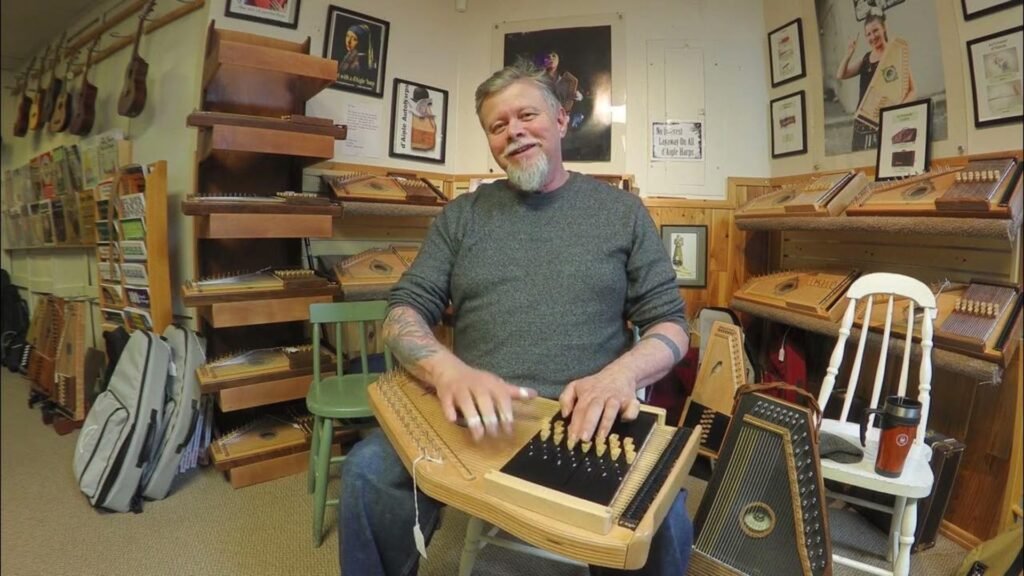 Learning from Legendary Autoharp Players