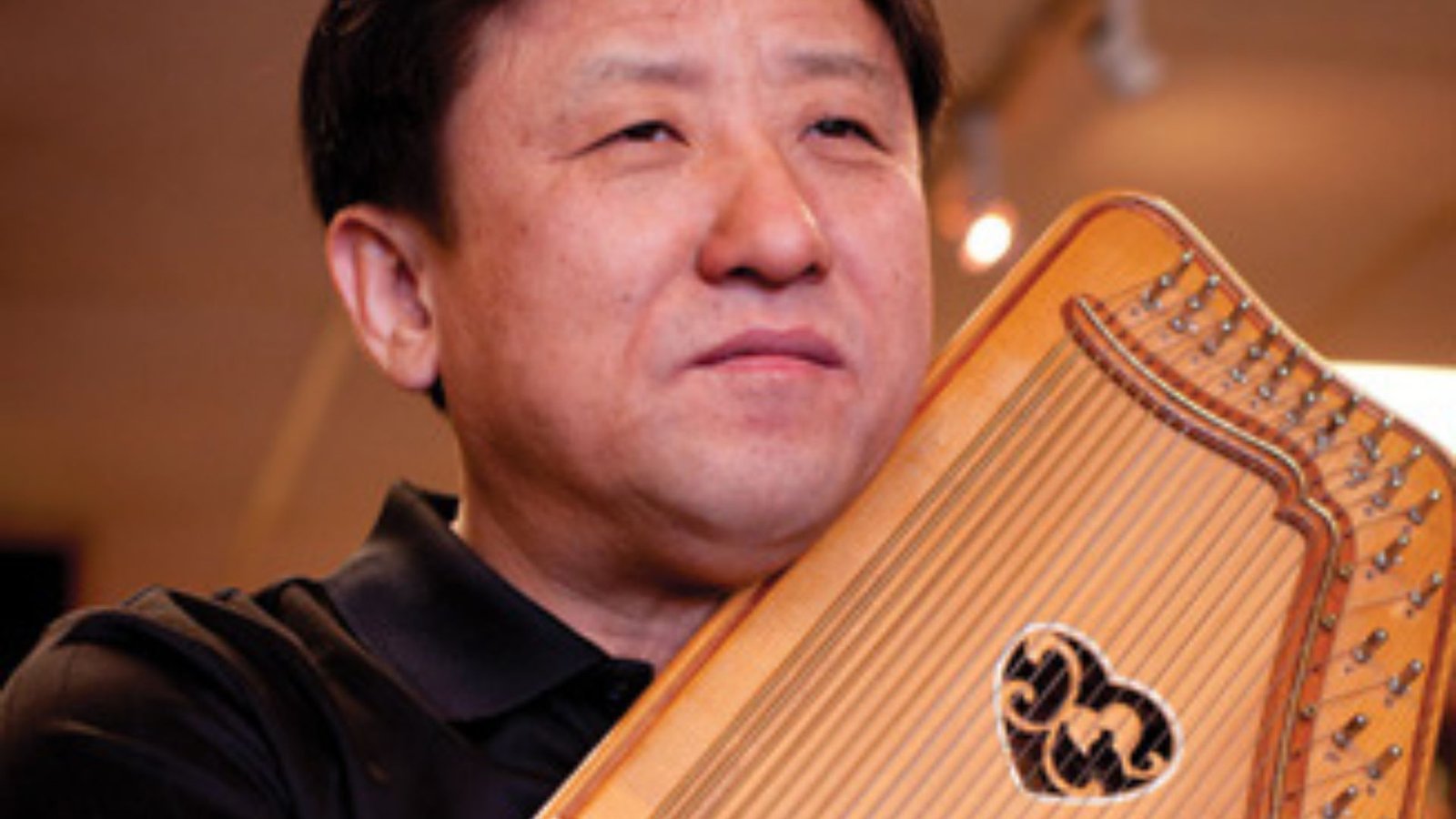 Famous Autoharp Artists Making Waves in 2024
