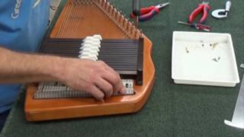 How to Tune Your Autoharp Correctly